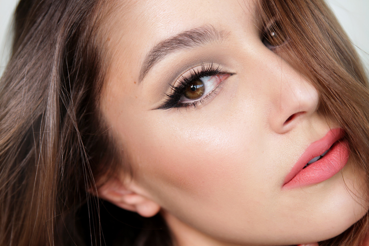 Fierce Cat Eye & Cut Crease Makeup Tutorial | Shameless Fripperies